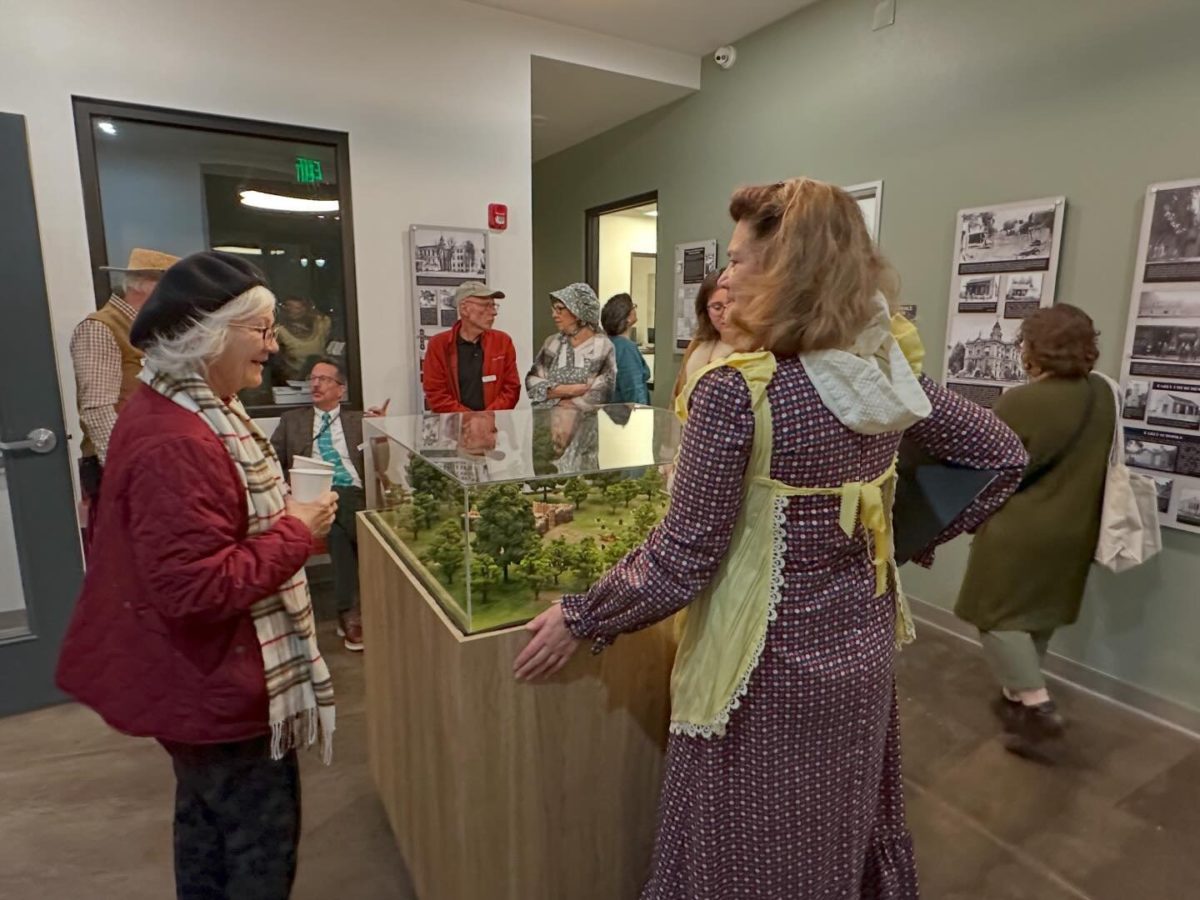 VISALIA HERITAGE ROOM